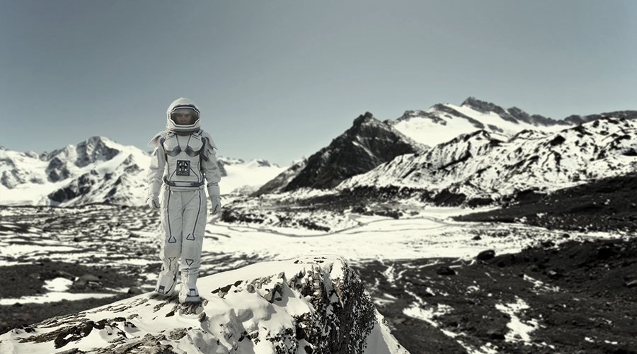 The already gorgeous Interstellar by Christopher Nolan looks extra ...