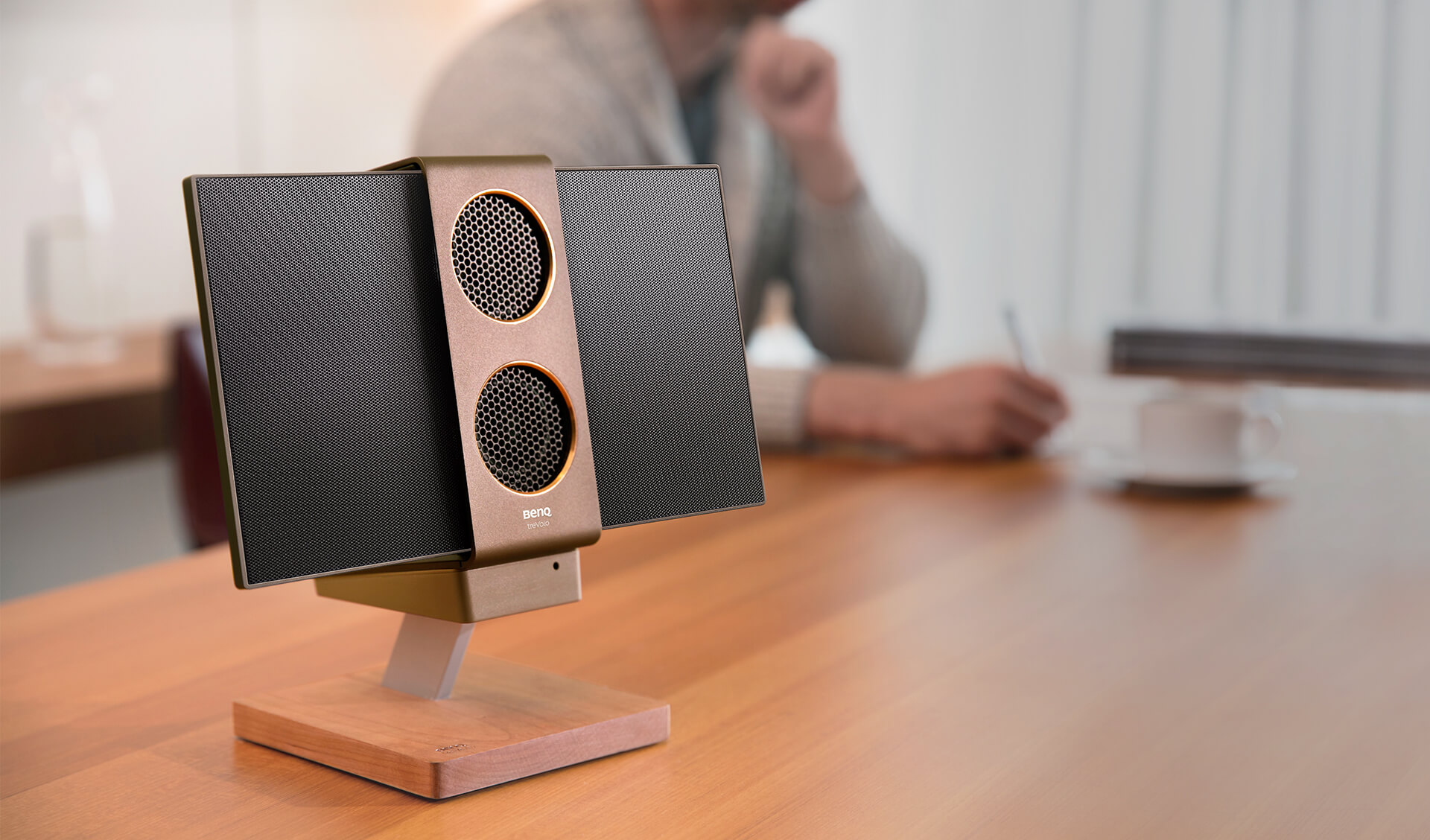 Haut-parleur Bluetooth électrostatique portable treVolo 2 | BenQ